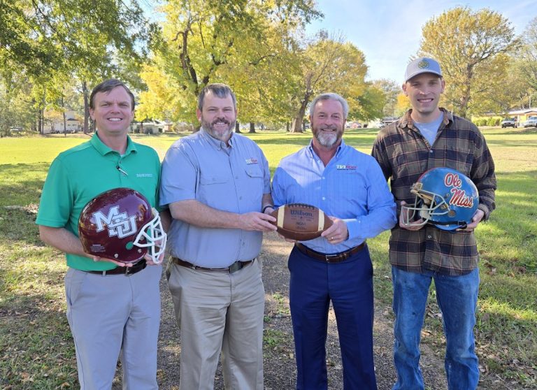 Tailgating Adds Game-Day Fun To Holiday Open House – The North ...